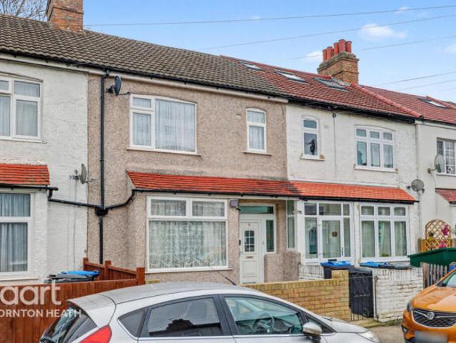 3 bedroom terraced house for sale in Russell Road, MITCHAM, CR4