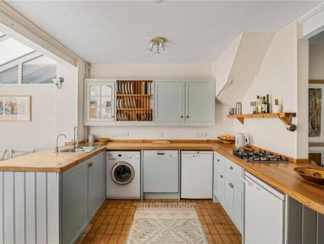 3 bedroom terraced house for sale in Wolvercote Green, Oxford, Oxfordshire, OX2