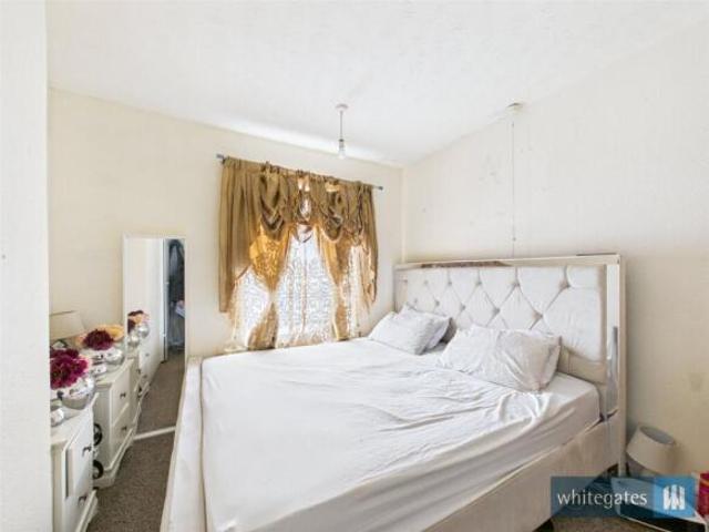 3 bedroom terraced house for sale in Woodroyd Terrace, Bradford, West Yorkshire, BD5