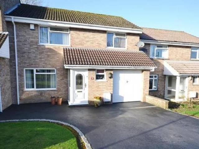 3 bedroom terraced house for sale in Woodview Road Norman Hill Dursley GL11