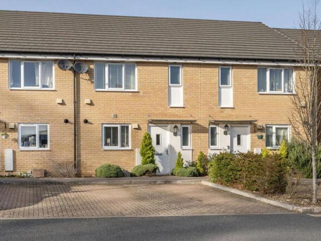 3 bedroom terraced house for sale in Woolhampton Drive, Basingstoke, RG24