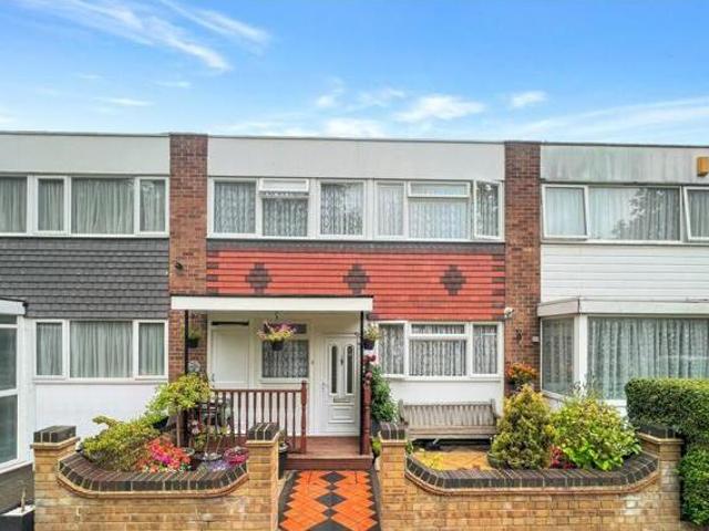 3 Bedroom Terraced House For Sale In Woolwich Dockyard, London