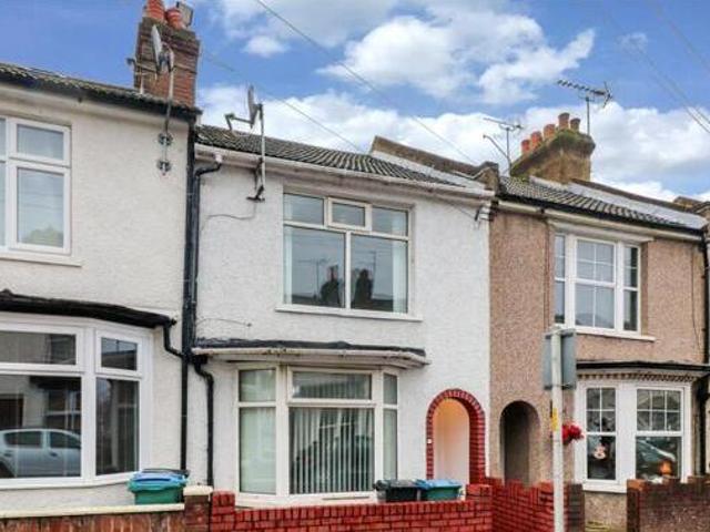 3 Bedroom Terraced House For Sale In Watford, Herts