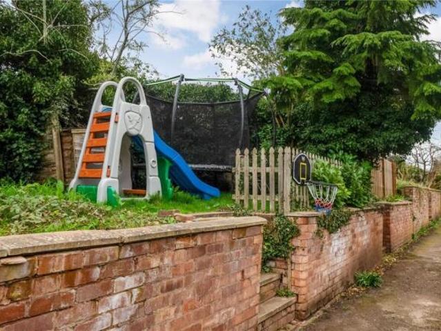 3 bedroom terraced house for sale in Wathen Road, Leamington Spa, Warwickshire, CV32