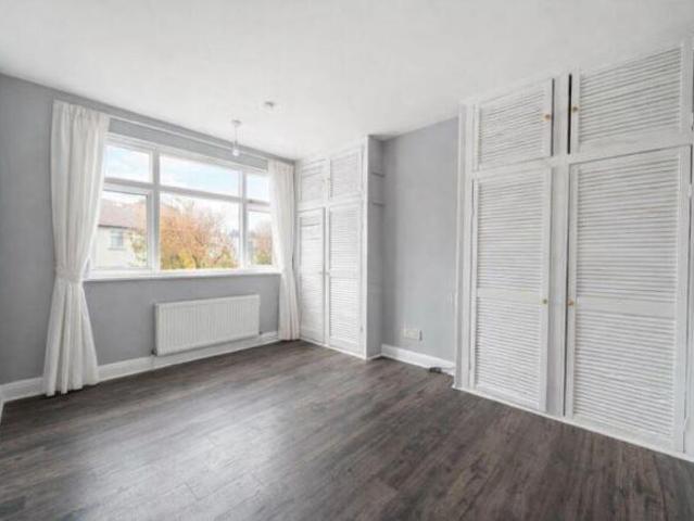 3 bedroom terraced house for sale in Waverley Road, London, SE25
