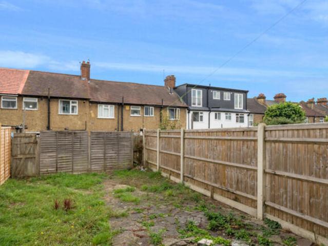 3 bedroom terraced house for sale in Waverley Road, London, SE25