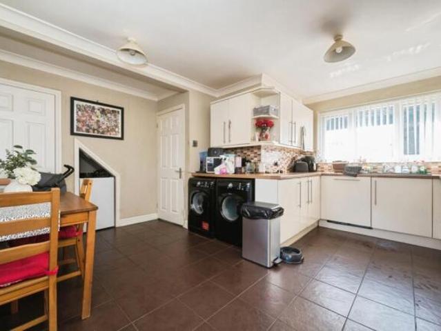 3 bedroom terraced house for sale in Wadhurst Gardens, Southampton, Hampshire, SO19
