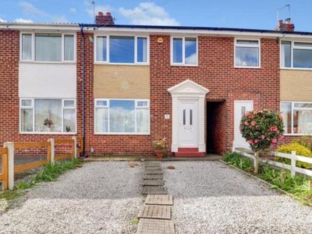 3 Bedroom Terraced House For Sale In Wakefield, West Yorkshire