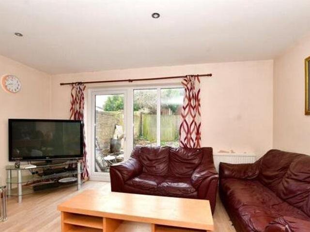 3 Bedroom Terraced House For Sale In Wallington