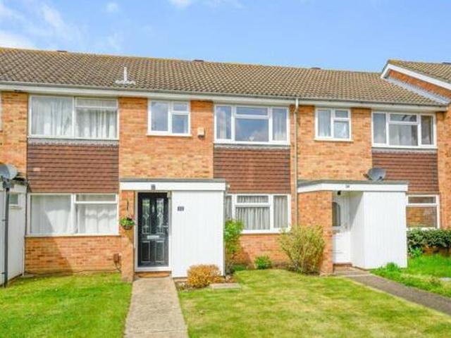 3 Bedroom Terraced House For Sale In Walton on thames