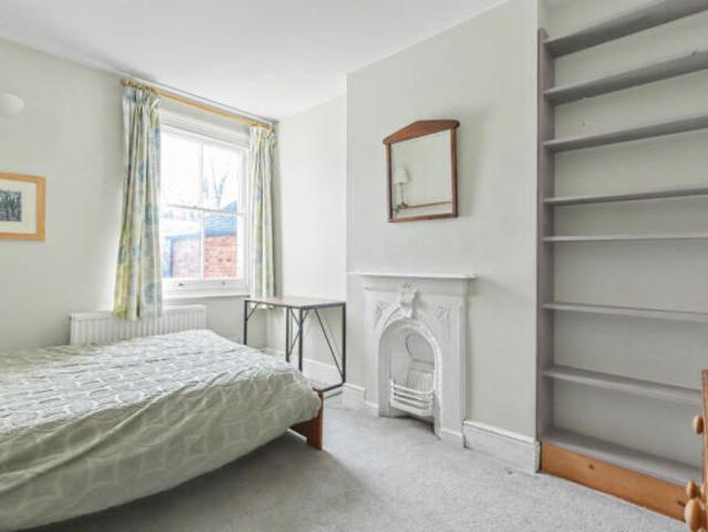 3 bedroom terraced house for sale in Warwick Street, Iffley Fields, OX4