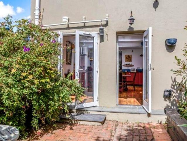 3 bedroom terraced house for sale in Washington Street, Hanover, Brighton BN2 9SR, BN2