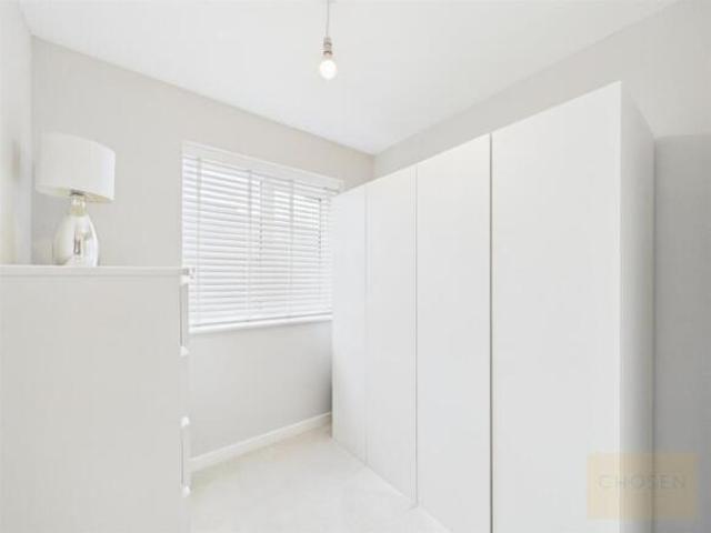 3 bedroom terraced house for sale in Weaver Drive, Churchdown, Gloucester, GL3