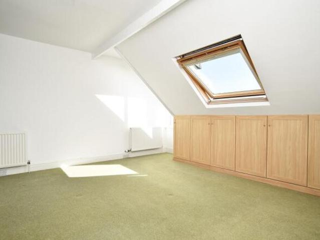 3 bedroom terraced house for sale in Wedderburn Road, Harrogate, HG2