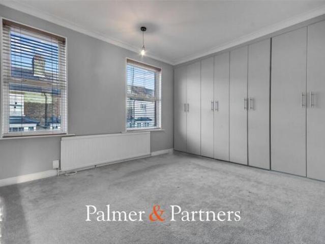3 bedroom terraced house for sale in Weight Road, Chelmsford, Essex, CM2