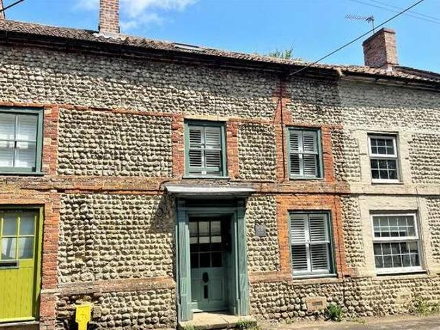 3 bedroom terraced house for sale in Well Street Docking Norfolk PE31