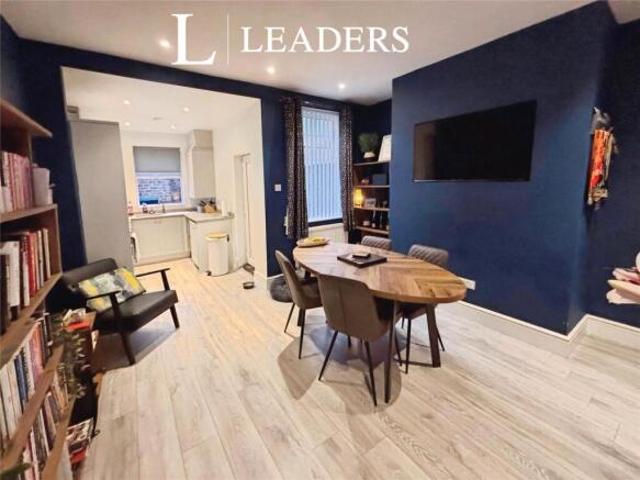 3 bedroom terraced house for sale in Wellfield Street, Warrington, Cheshire, WA5