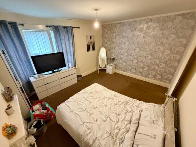 3 bedroom terraced house for sale in Wenlock Road, Liverpool, L4