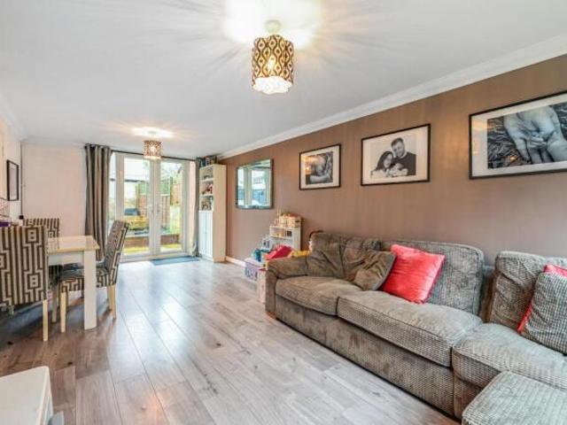 3 bedroom terraced house for sale in West Ham, Basingstoke, RG22