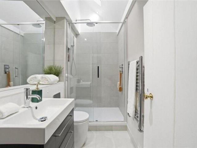 3 bedroom terraced house for sale in West Place, Wimbledon Common, SW19