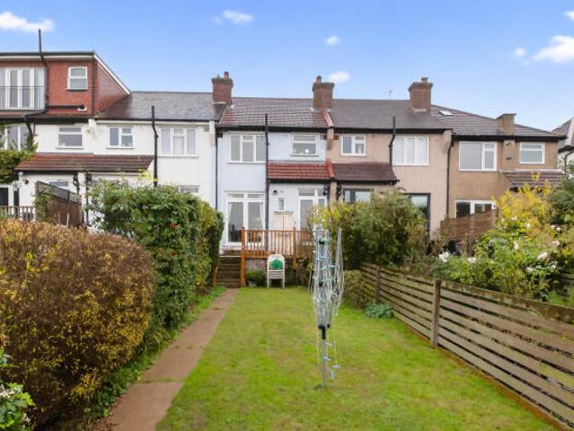 3 bedroom terraced house for sale in Westmount Road, London, SE9