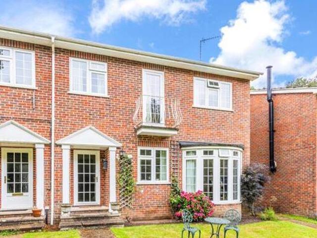 3 Bedroom Terraced House For Sale In Westcott