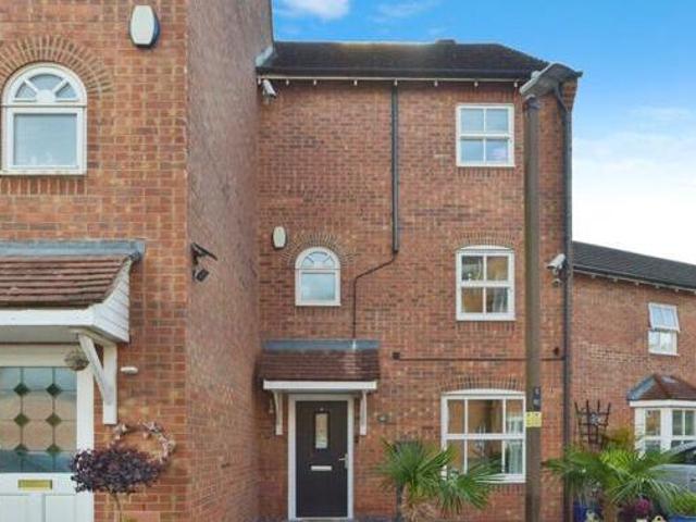 3 Bedroom Terraced House For Sale In Westcroft
