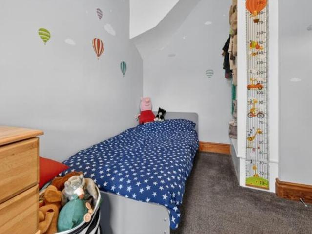 3 bedroom terraced house for sale in Westwood Terrace, South Bank, YO23