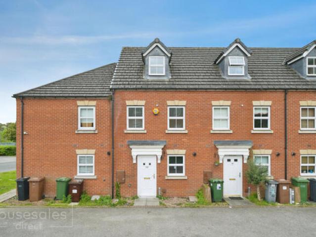 3 bedroom terraced house for sale in Wharf Lane, Solihull, B91