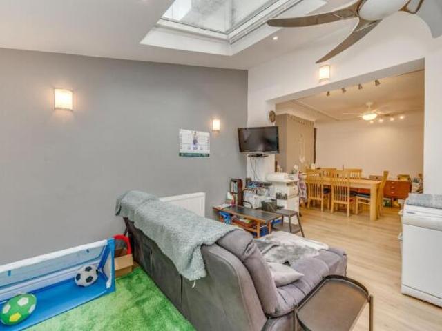 3 bedroom terraced house for sale in Whirlowdale Crescent, Whirlowdale, S7