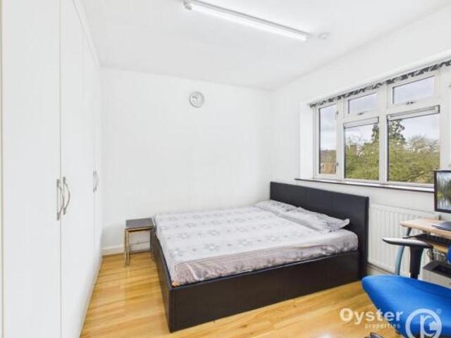 3 bedroom terraced house for sale in Whittlesea Road, Harrow, HA3