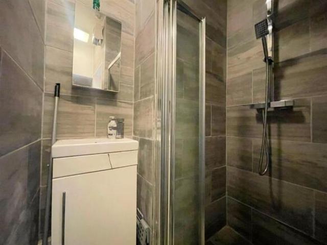 3 bedroom terraced house for sale in Wicklow Drive, Leicester, LE5