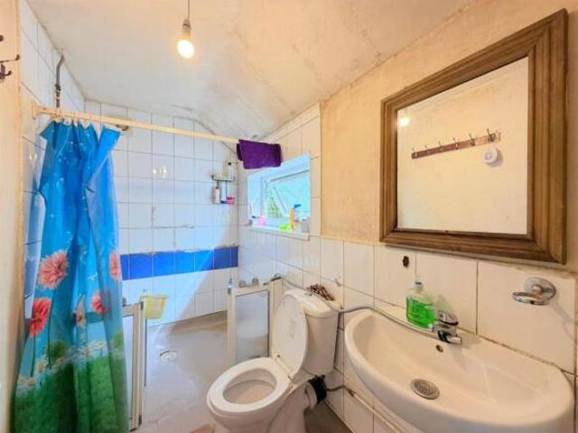 3 bedroom terraced house for sale in Willow Brook Road, Humberstone, Leicester, LE5