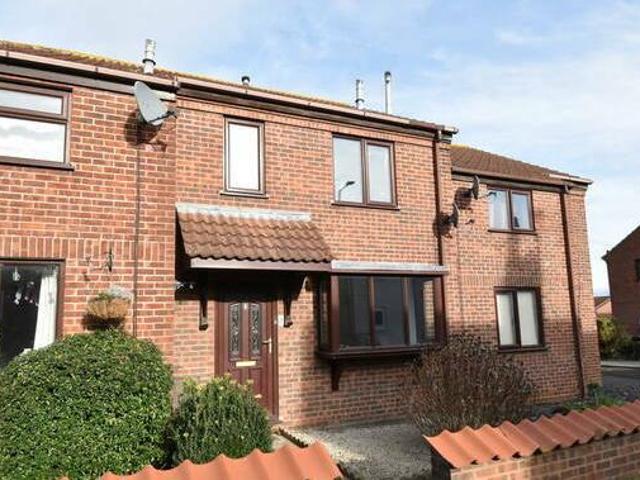 3 bedroom terraced house for sale in Willow Court Washingborough Lincoln LN4
