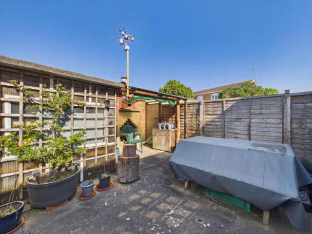 3 bedroom terraced house for sale in Willow Crescent, Worthing, BN13