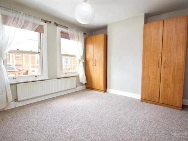 3 bedroom terraced house for sale in Wilton Road, Reading, RG30