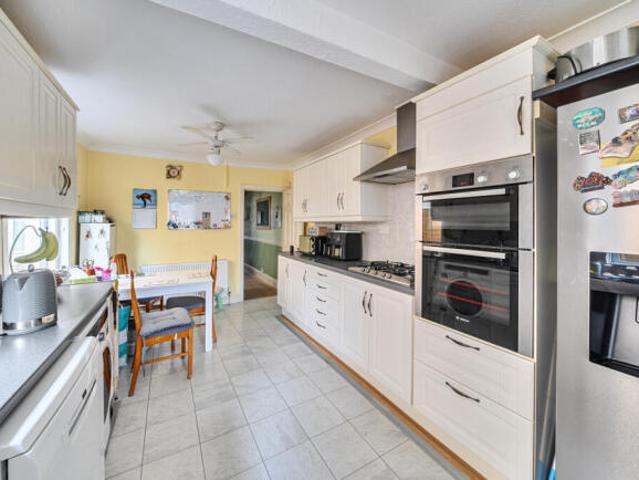3 bedroom terraced house for sale in Wilton Road, Upper Shirley, Southampton, Hampshire, SO15
