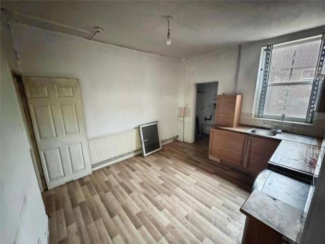 3 bedroom terraced house for sale in Wimbourne Road, Nottingham, Nottinghamshire, NG7