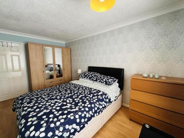 3 bedroom terraced house for sale in Wingate Road, Northwood, L33