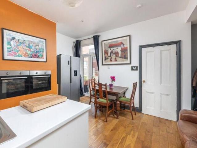 3 bedroom terraced house for sale in Wingrove Avenue, Newcastle upon Tyne, and Wear, NE4