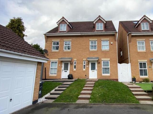 3 bedroom terraced house for sale in Windfall Court, Birmingham, B24