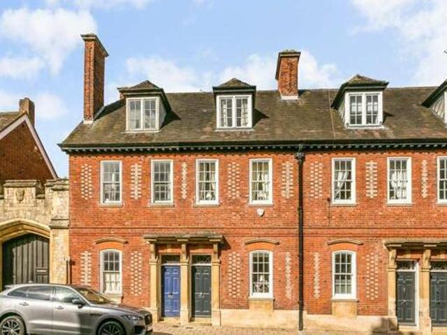 3 Bedroom Terraced House For Sale In Windsor