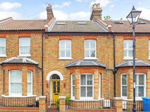 3 Bedroom Terraced House For Sale In Windsor, Berkshire