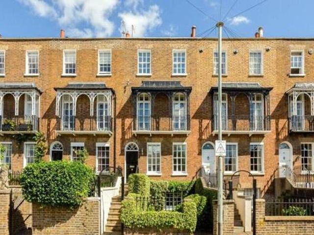 3 Bedroom Terraced House For Sale In Windsor, Berkshire