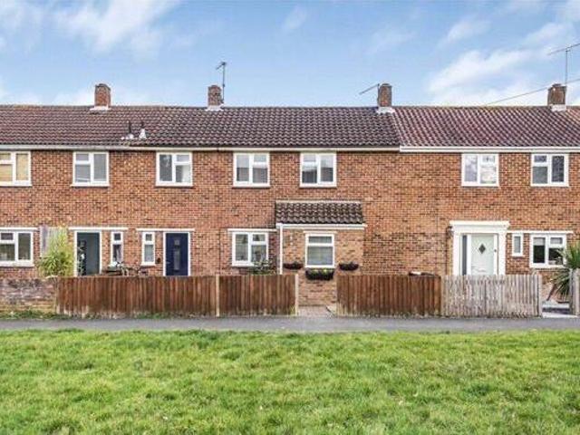 3 Bedroom Terraced House For Sale In Windsor, Berkshire