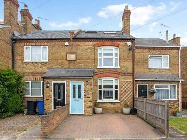 3 Bedroom Terraced House For Sale In Windsor, Berkshire