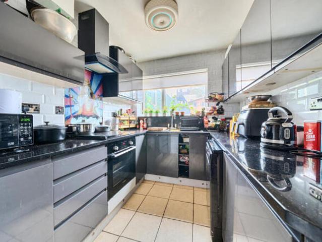 3 bedroom terraced house for sale in Winlaton Road, Bromley, BR1