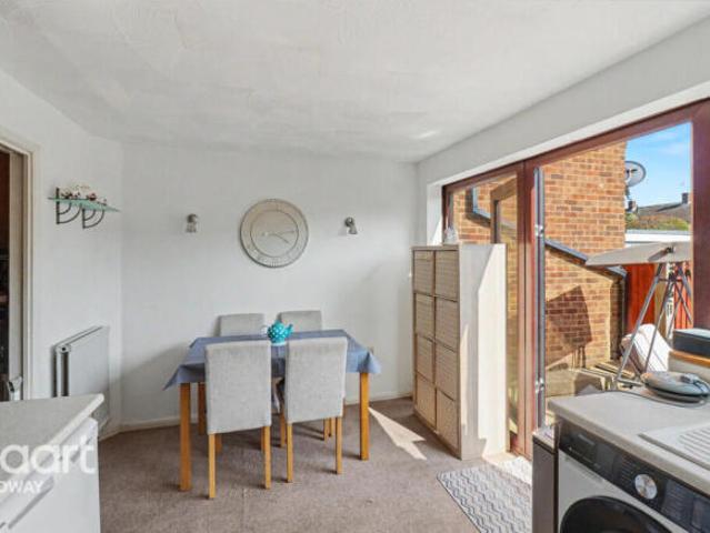 3 bedroom terraced house for sale in Winston Road, Rochester, ME2