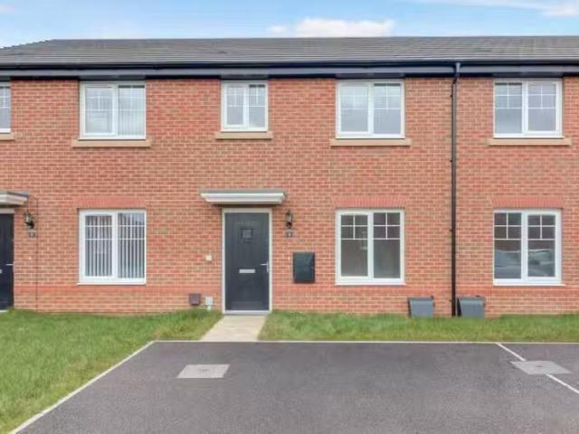 3 bedroom terraced house for sale in Wrexham Road, Chester, Ch.
