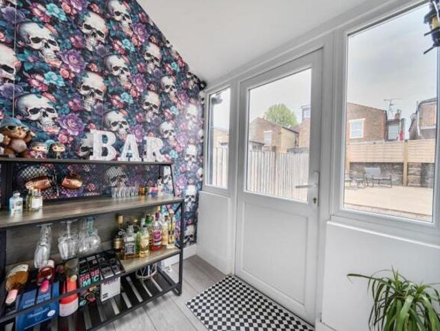 3 bedroom terraced house for sale in Wykeham Road, Portsmouth, PO2